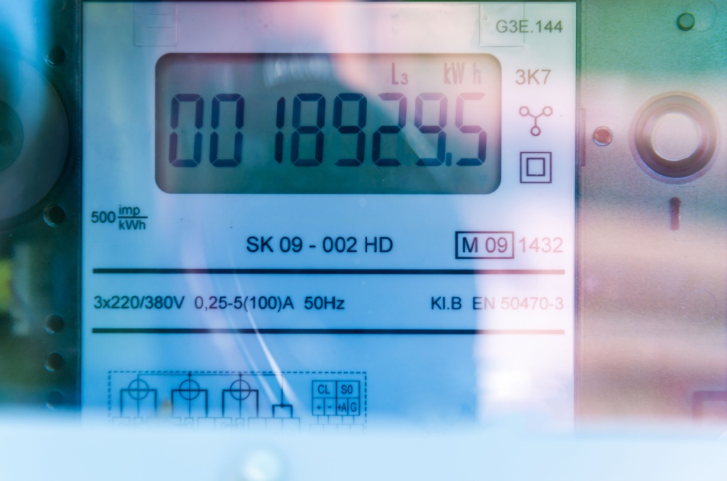 How Smart Electricity Meters Work and Why They Matter